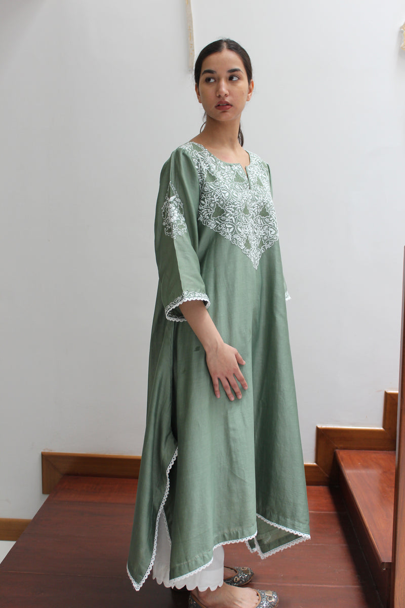 PINTUCKS BACK YOKE KURTA - GREEN – Vasstram